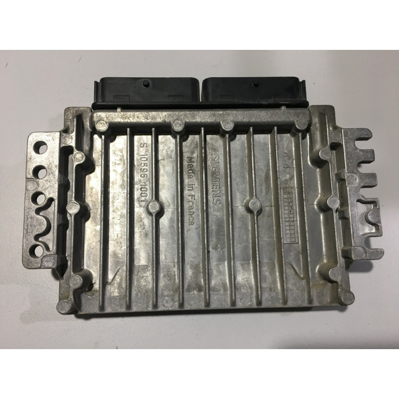 ENGINE ECU SIEMENS SIRIUS 32N S110138000C RENAULT 8200059086 8200044437