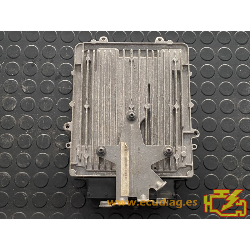 ECU BOSCH MED17.7.5 0261S10682 MERCEDES W205 C63 AMG IV 4.0i 375KW ...