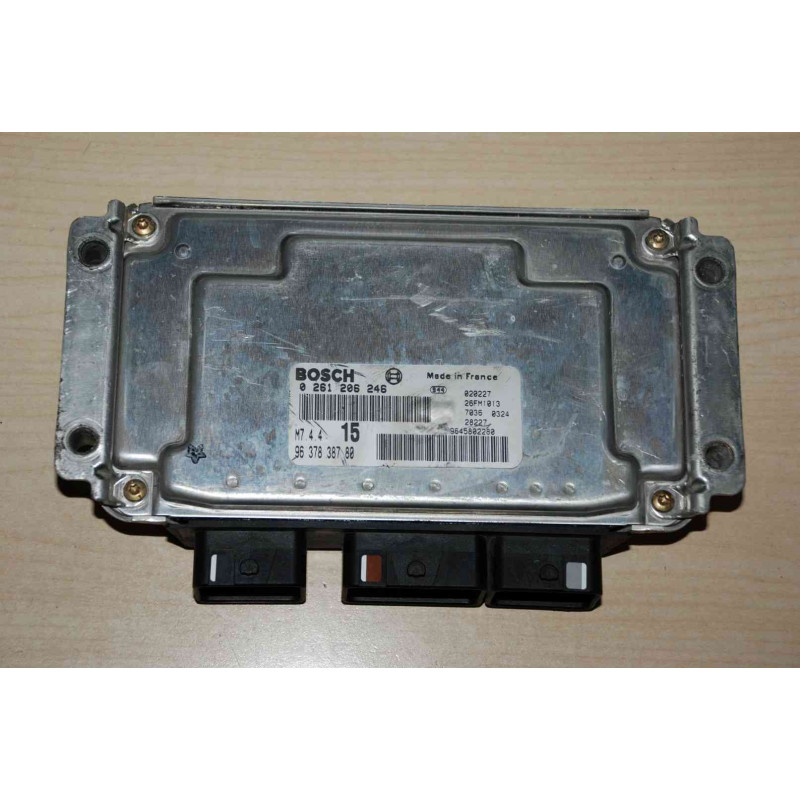 ECU MOTOR BOSCH M7.4.4 0261206246 PSA 9637838780
