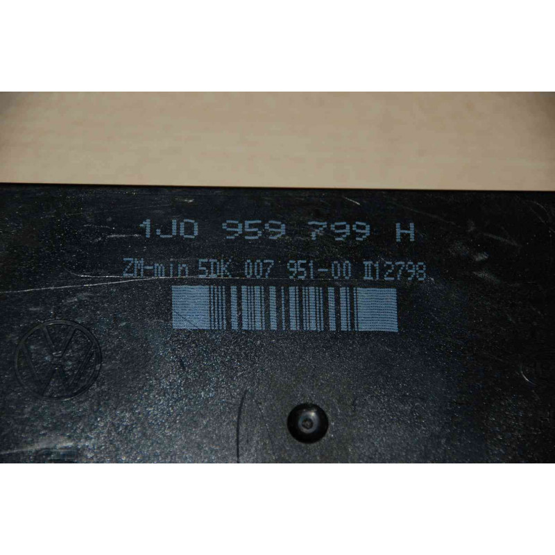 BODY ECU CONFORT HELLA 5DK007951-00 VAG 1J0959799H