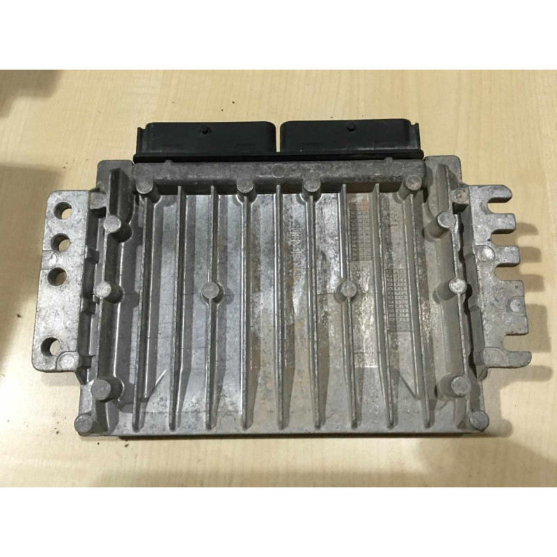 ENGINE ECU SIEMENS SIRIUS 32 S110030034B RENAULT 8200035692 7700110471